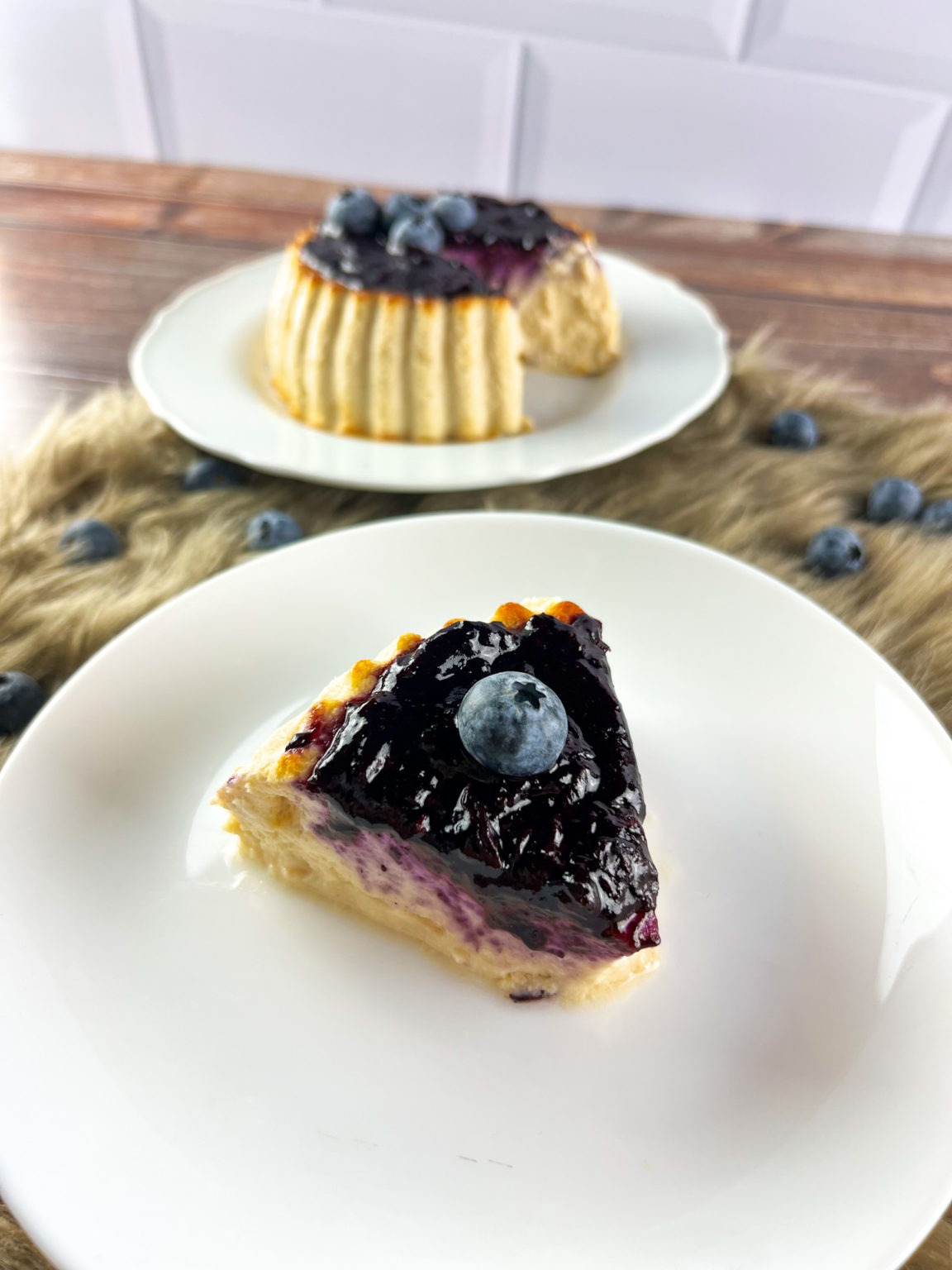 Low Carb Joghurtkuchen mit Obst (nur 81 kcal pro 100 g)Mybodyartist